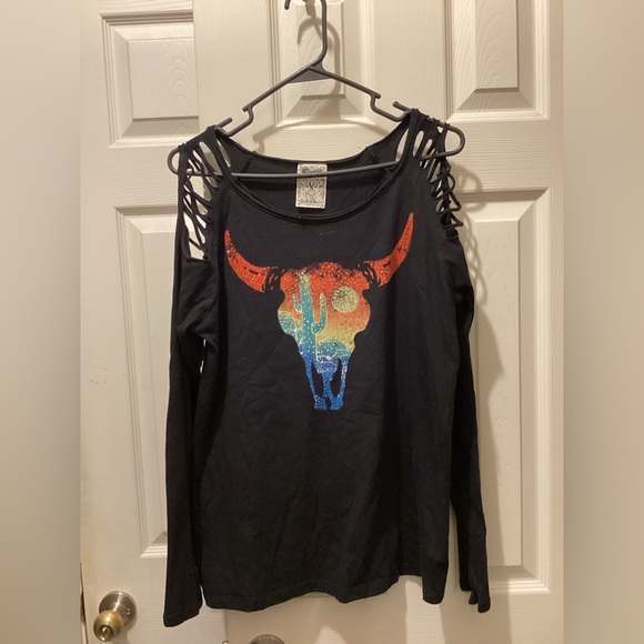 Vocal | Tops | Vocal Womens Buffalo Skull Laser Cut Top Large | Poshmark